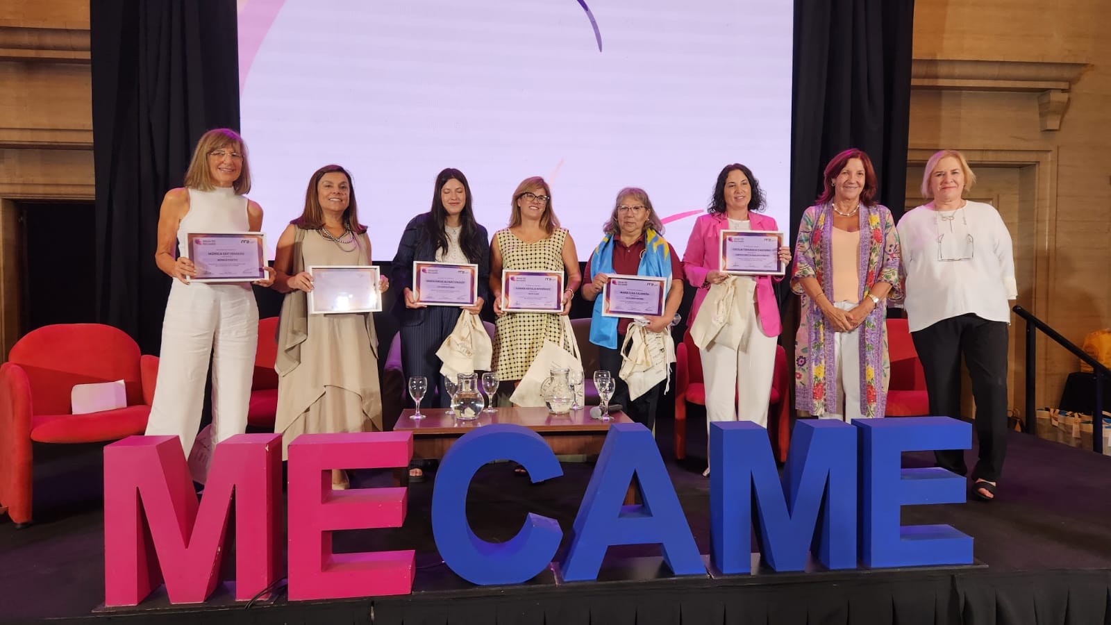 María Elena Silva de La Madrileña recibe distinción por su trayectoria ...